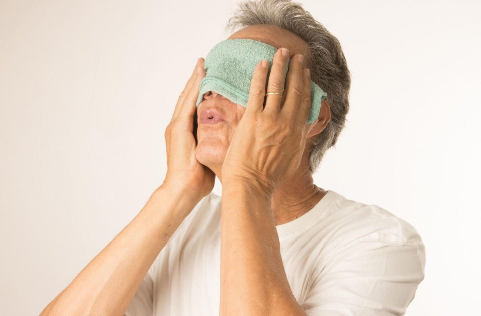 Warm Compresses & Dry Eye | Precision Eye Care